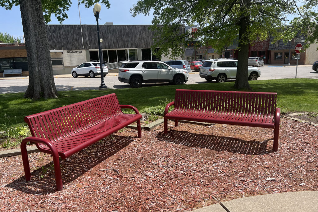 Summer in the Park: The Role of Benches in Public Enjoyment - Premier ...